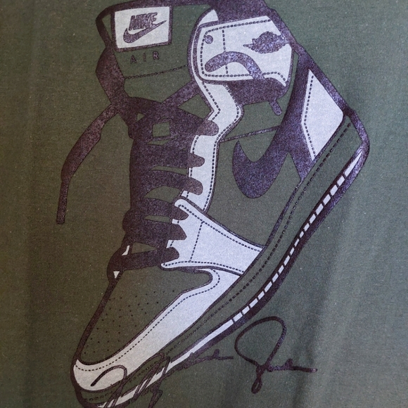 Jordan | Shirts | Michael Jordan Colab Sneaker Graphic Shirt Nwot ...